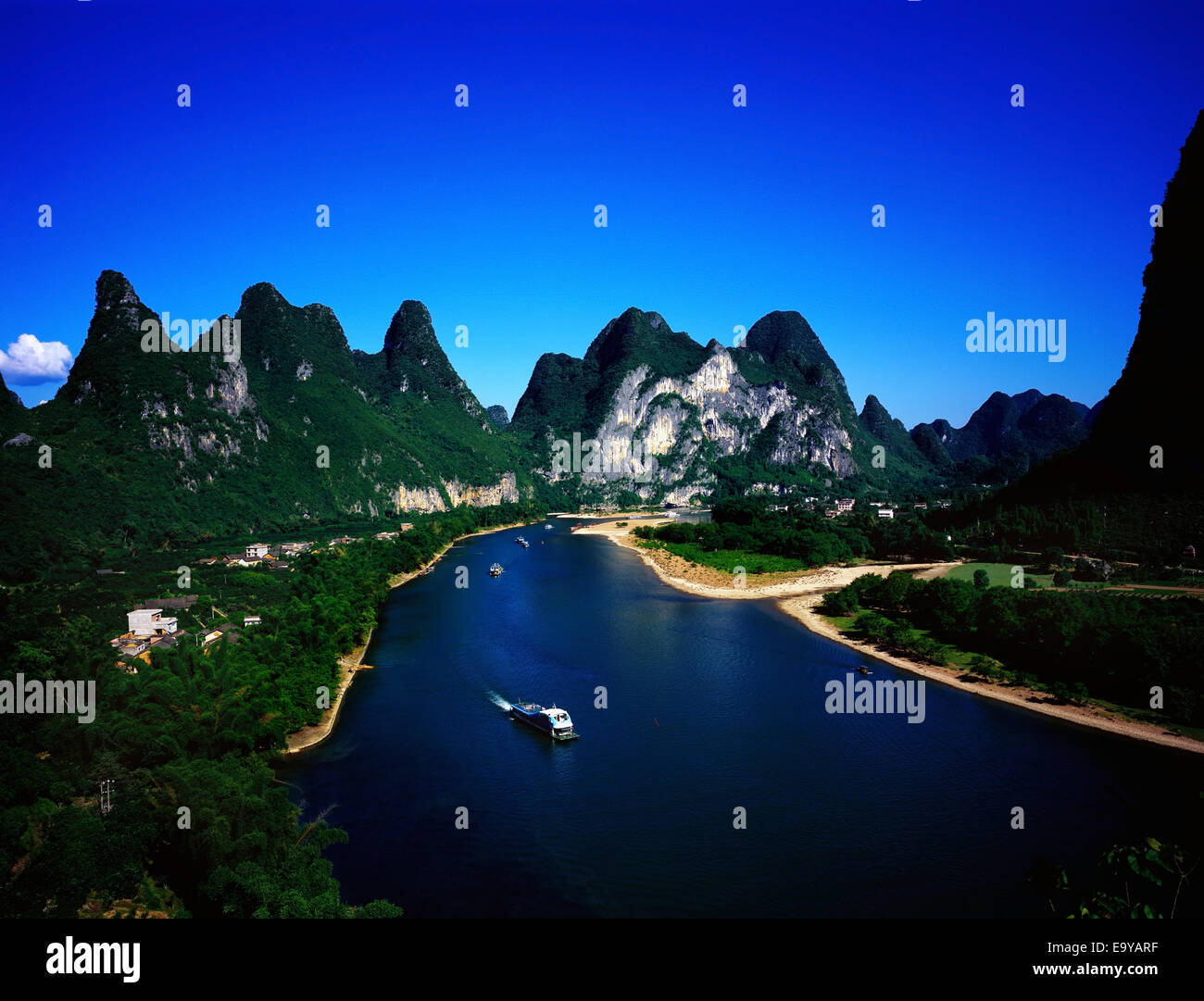Guilin, Yangshuo scenery Stock Photo - Alamy