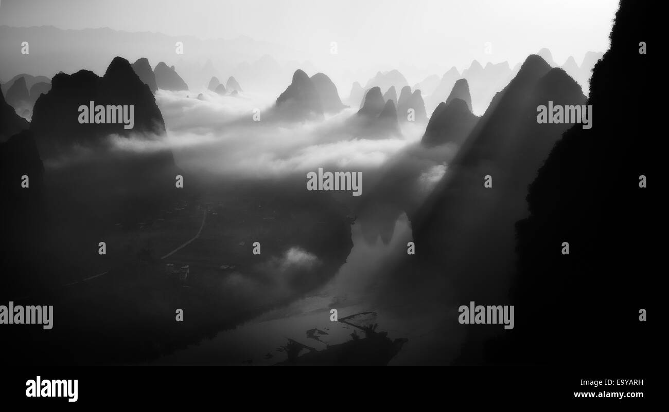 Guilin, Yangshuo scenery Stock Photo - Alamy