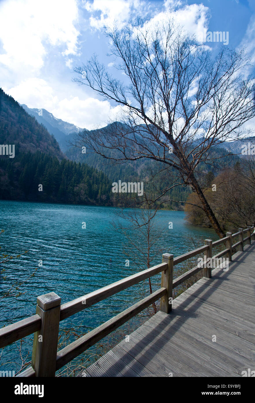 Long lake jiuzhaigou hi-res stock photography and images - Alamy