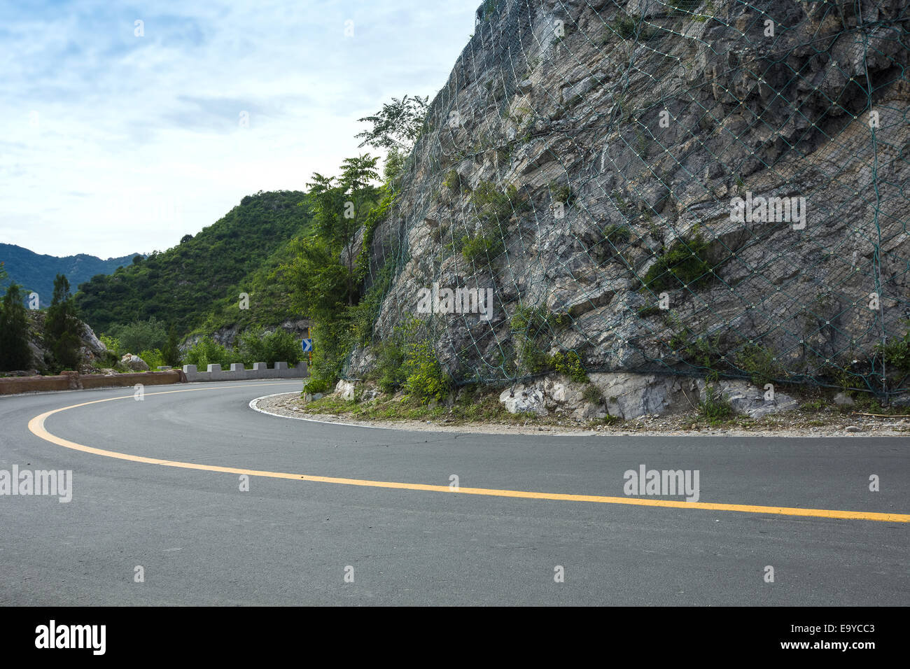Steep mountain road Stock Photo - Alamy