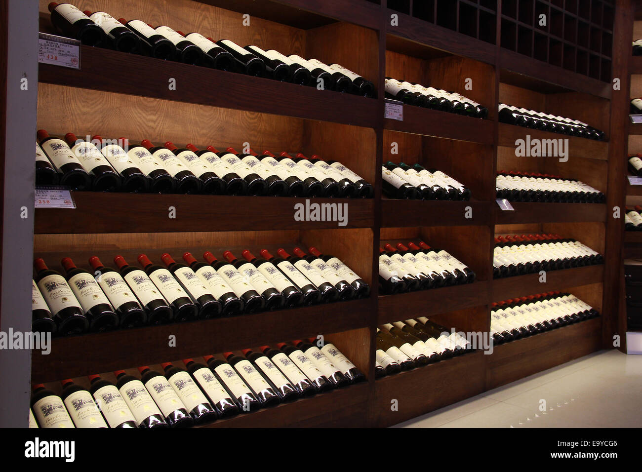 Large wine rack hi-res stock photography and images - Alamy