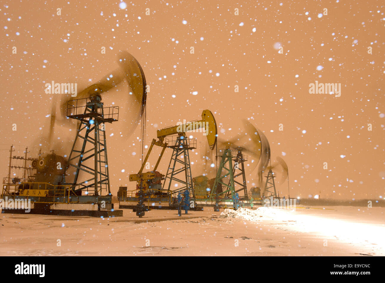 Daqing oil field exploitation Stock Photo - Alamy