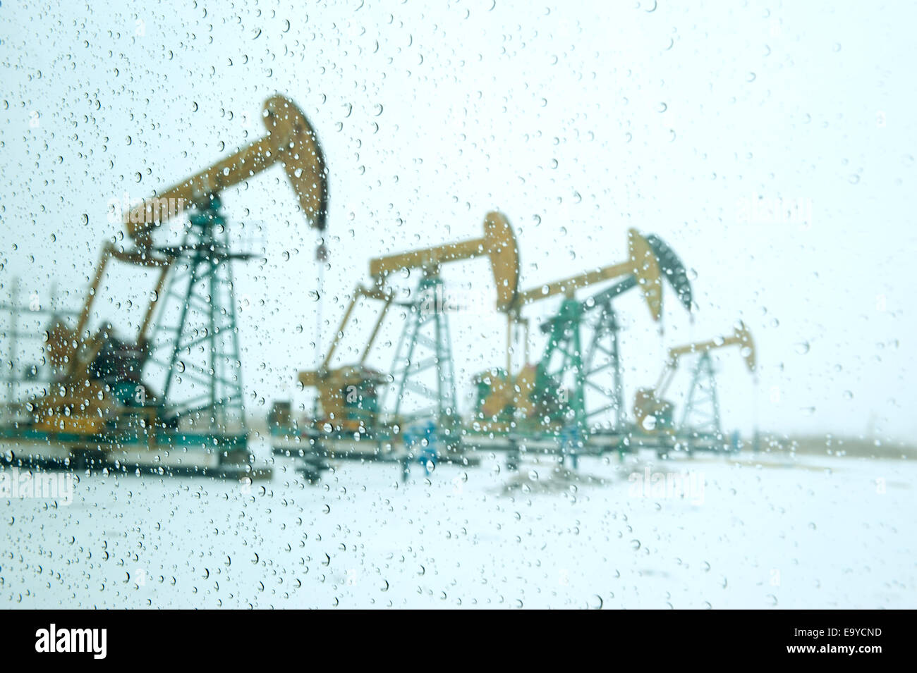 Fossil fuel exploitation hi-res stock photography and images - Alamy