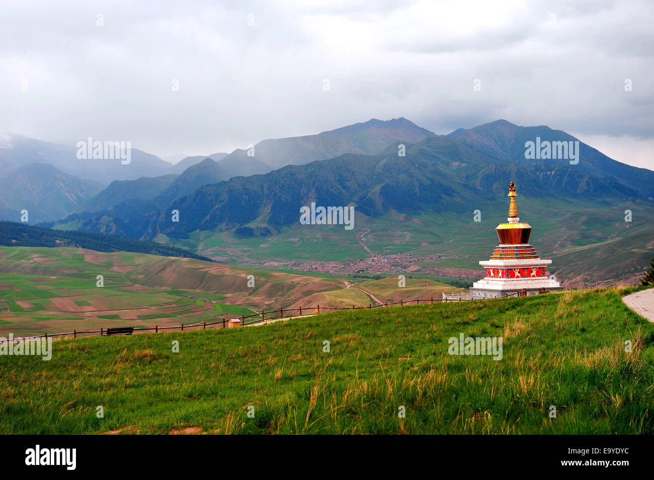 Thatcher mountain scenery of Qinghai Qilian Stock Photo - Alamy