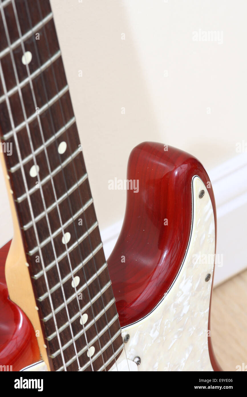 Music stringed instrument hi-res stock photography and images - Alamy