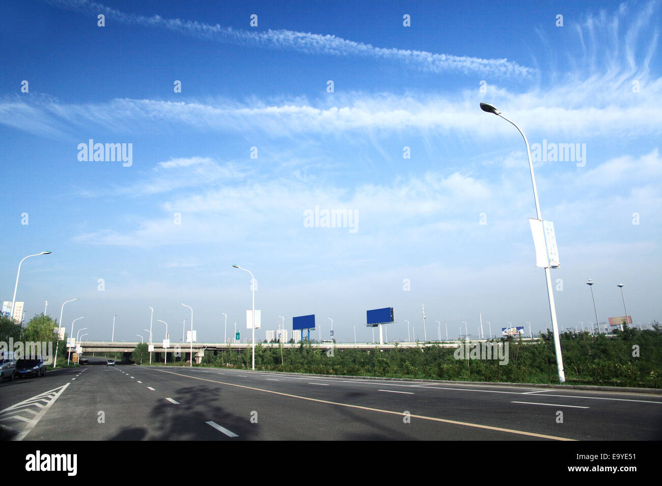 Xi'an, Shaanxi Weihe river embankment road Stock Photo - Alamy