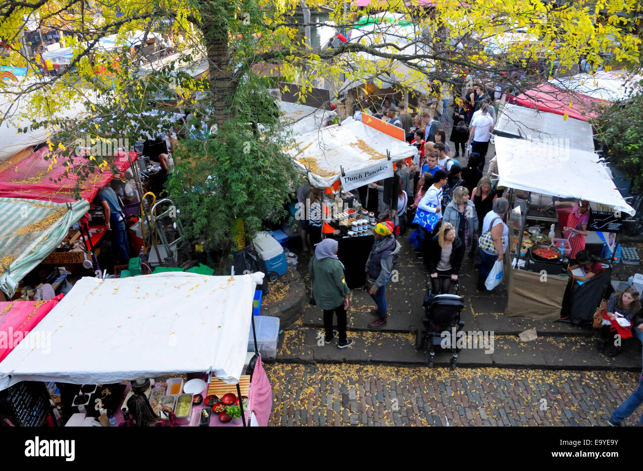International market stalls hi-res stock photography and images - Alamy