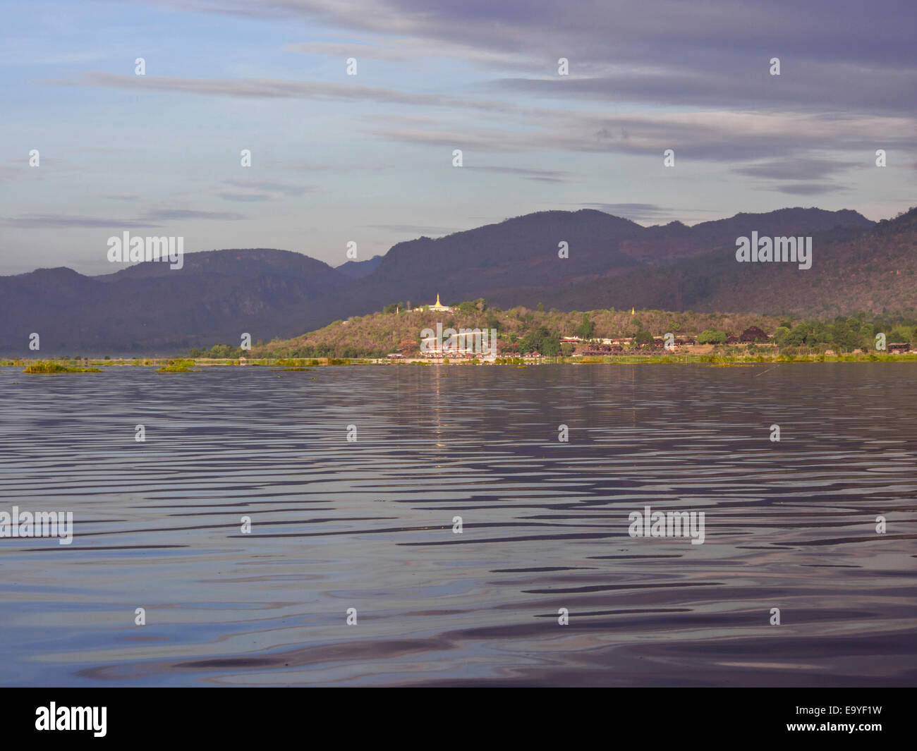 Myanmar Inle Lake scenery Stock Photo - Alamy