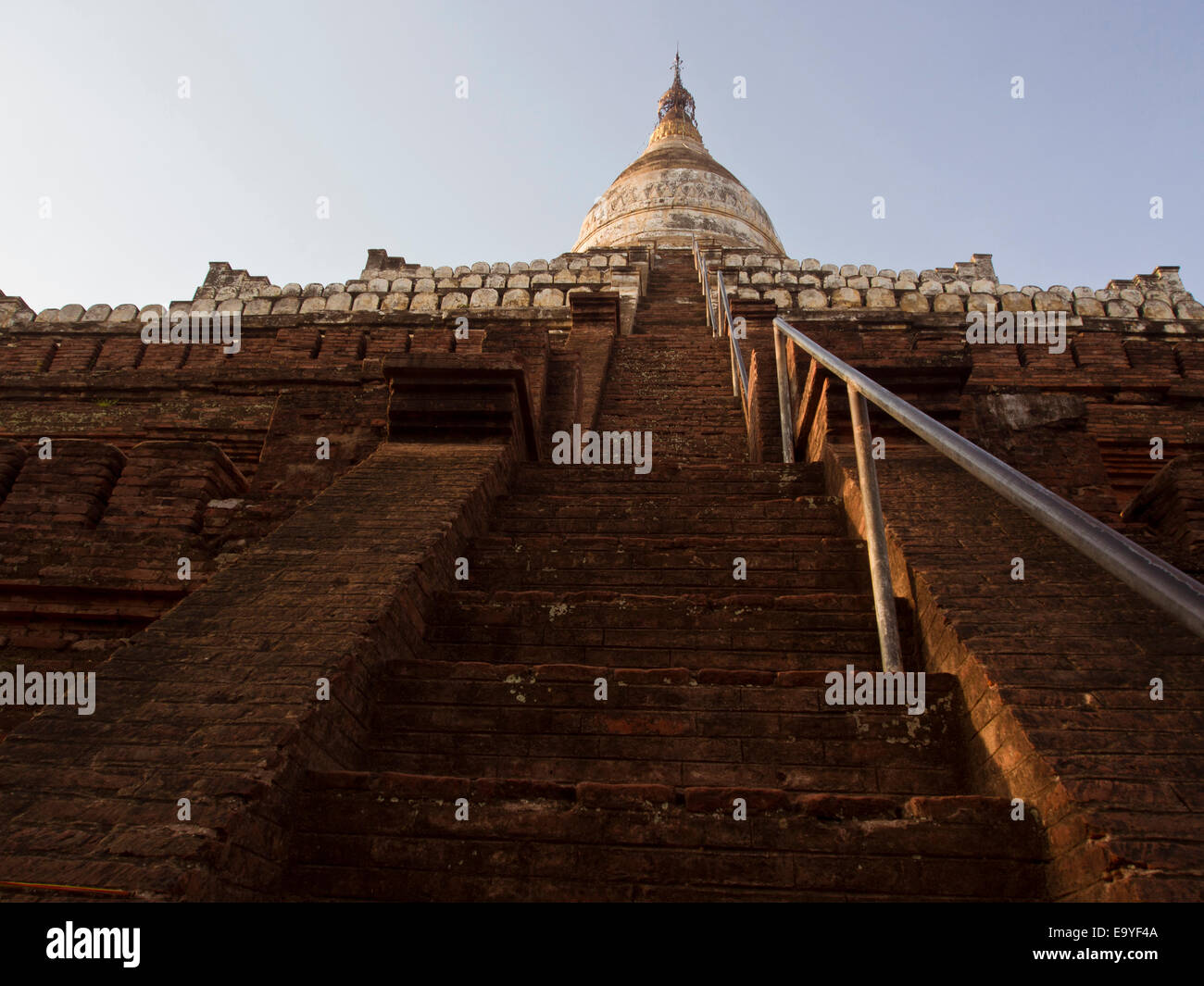 Myanmar local wall hi-res stock photography and images - Alamy