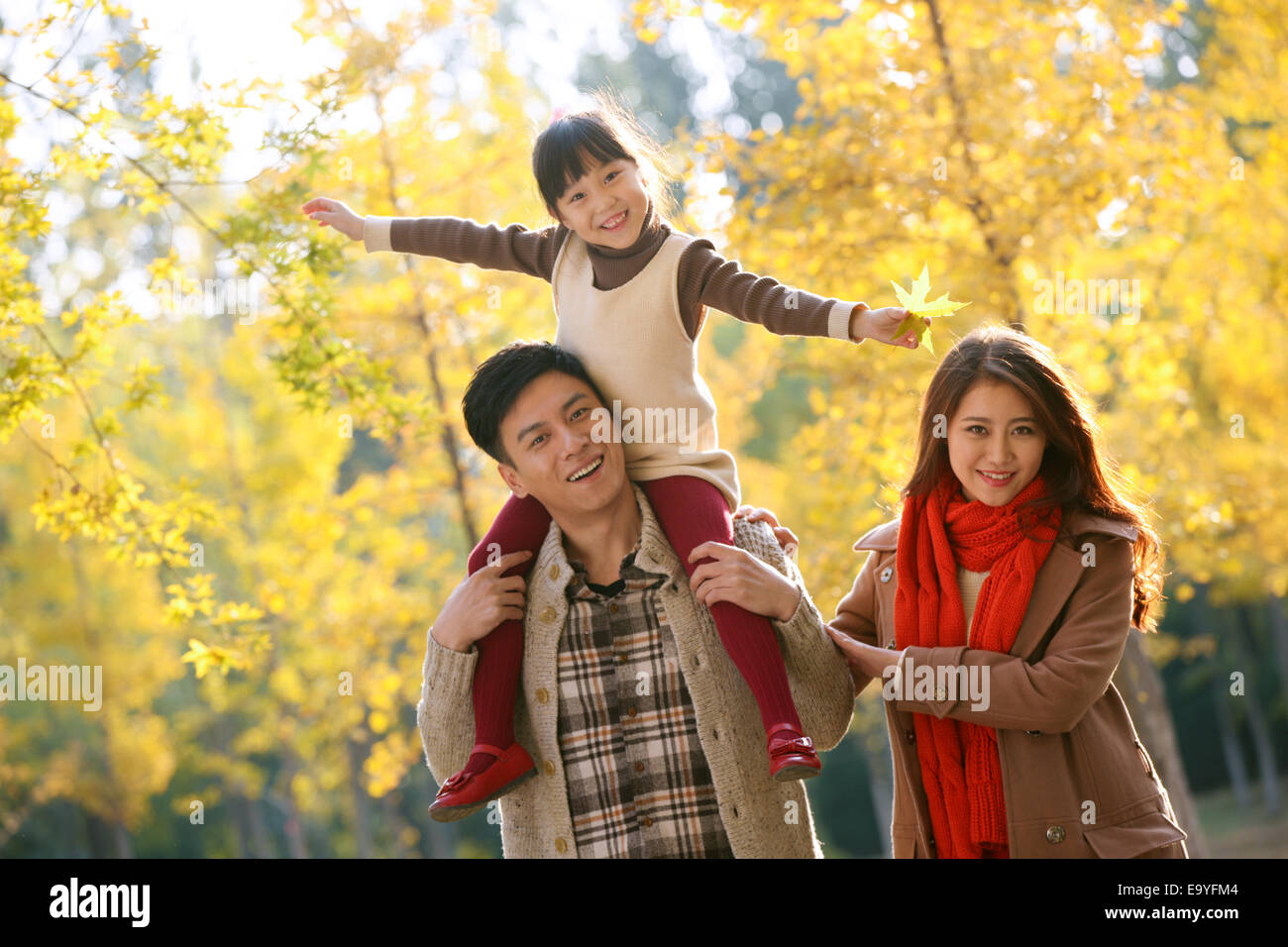 Portrait of Chinese family Stock Photo - Alamy