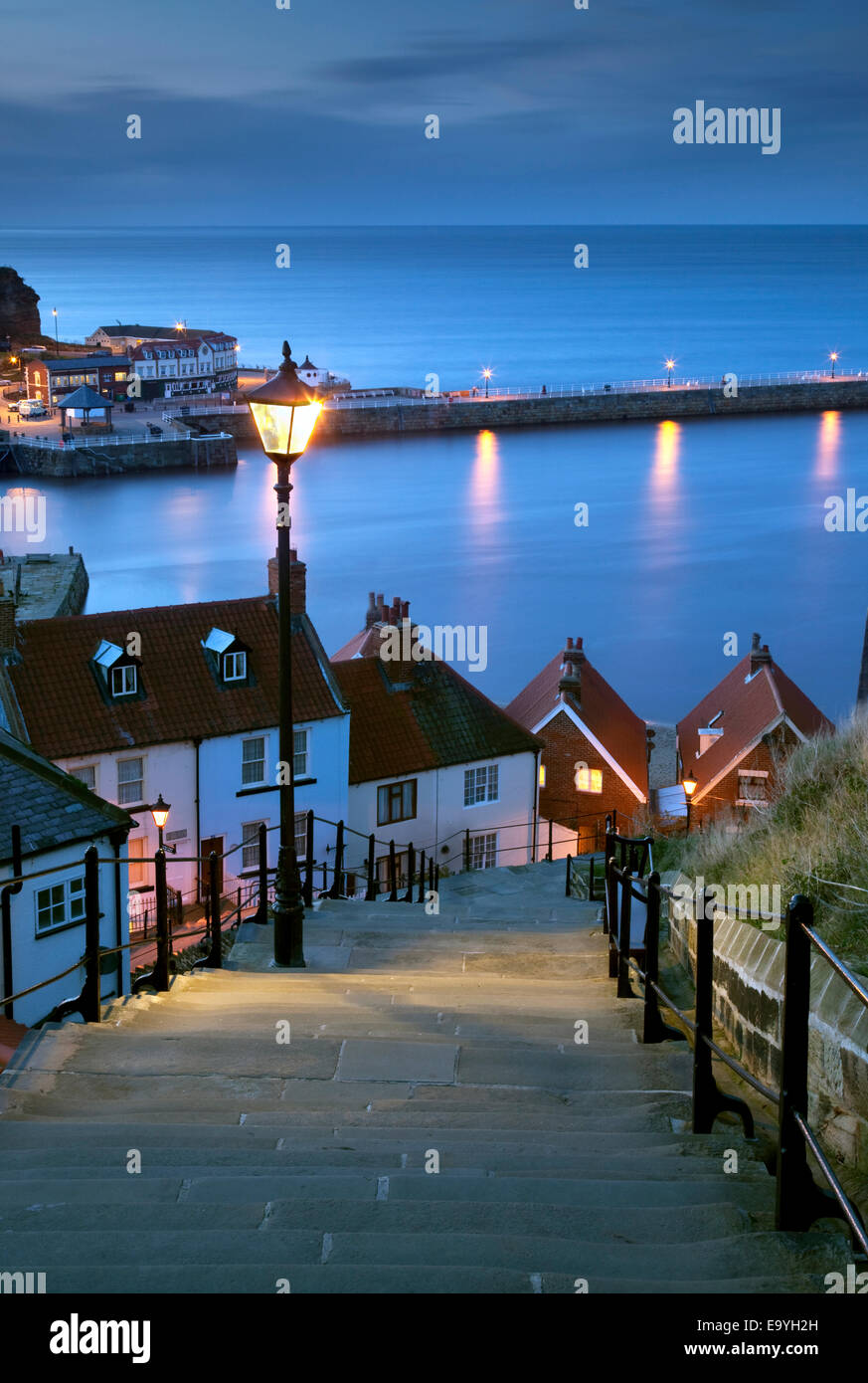Whitbys famous steps hi-res stock photography and images - Alamy