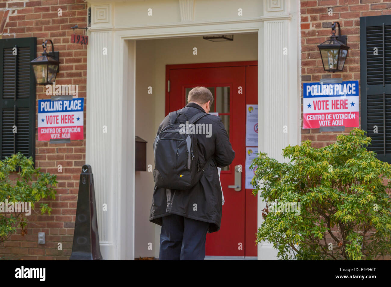 Polling precinct hi-res stock photography and images - Alamy