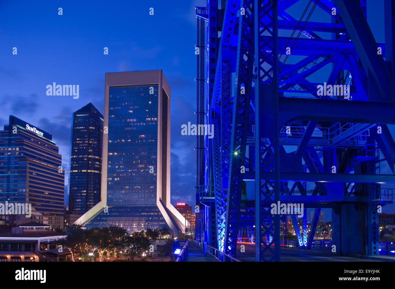 MAIN STREET BRIDGE DOWNTOWN SKYLINE JACKSONVILLE FLORIDA USA Stock ...