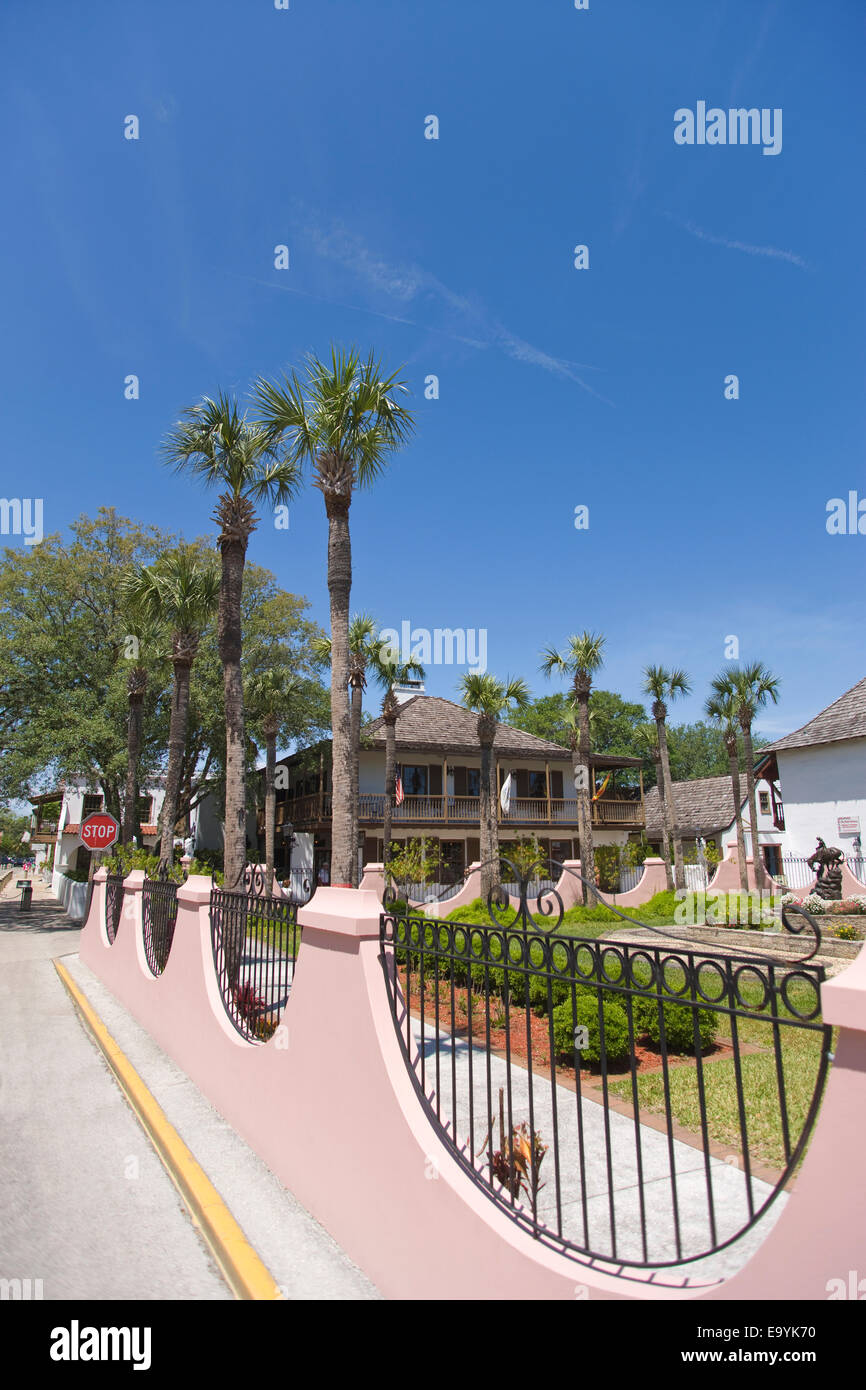 St augustine florida colonial house High Resolution Stock Photography ...