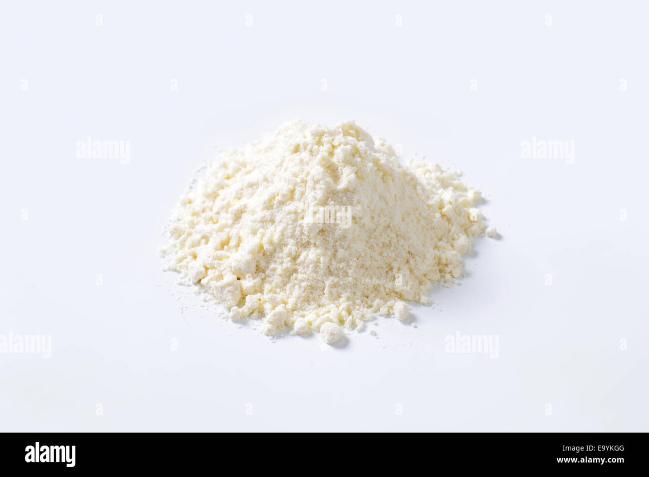 Pile of finely ground flour suitable for cake recipes Stock Photo - Alamy