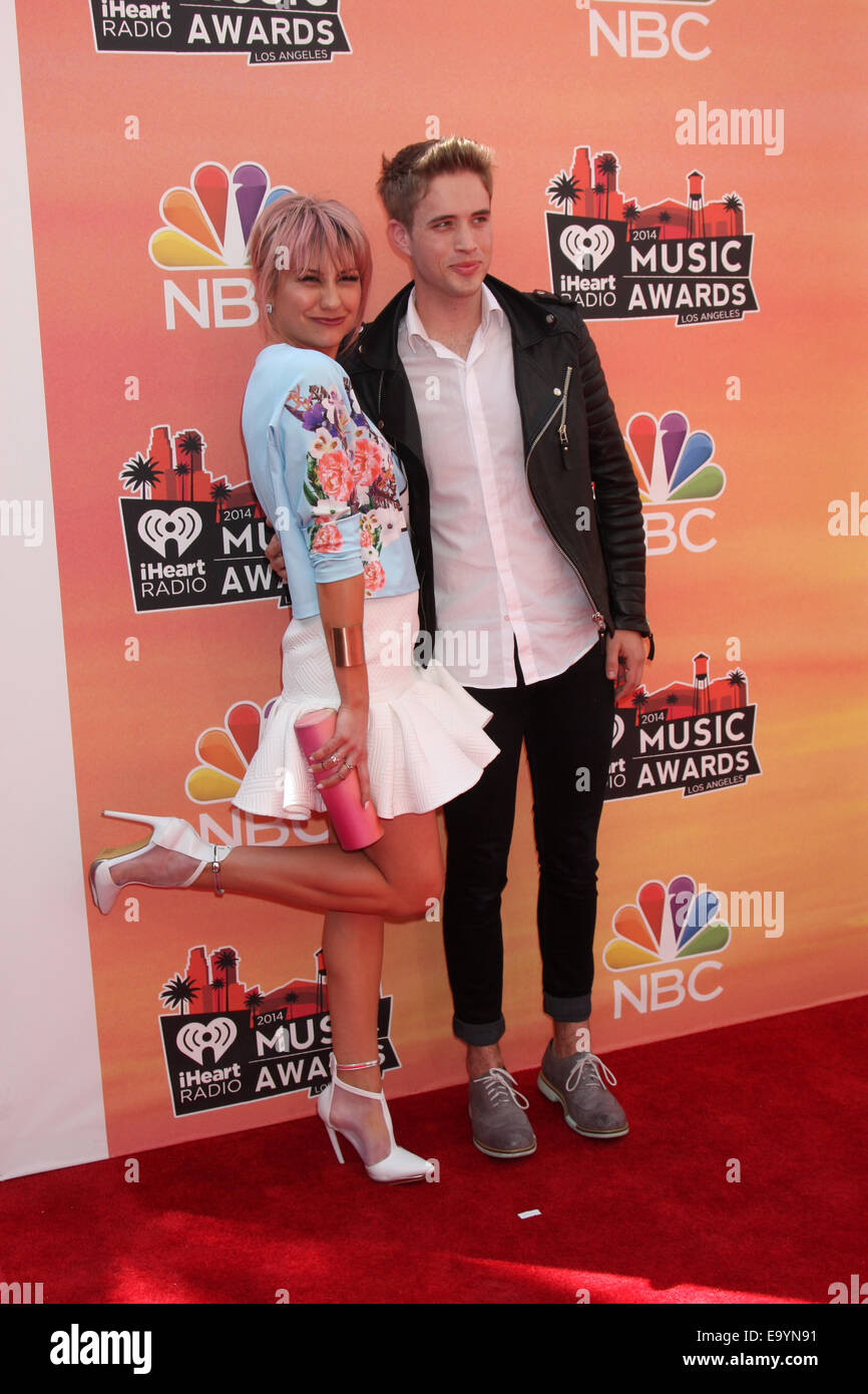 Brian logan dales and chelsea kane hi-res stock photography and images ...