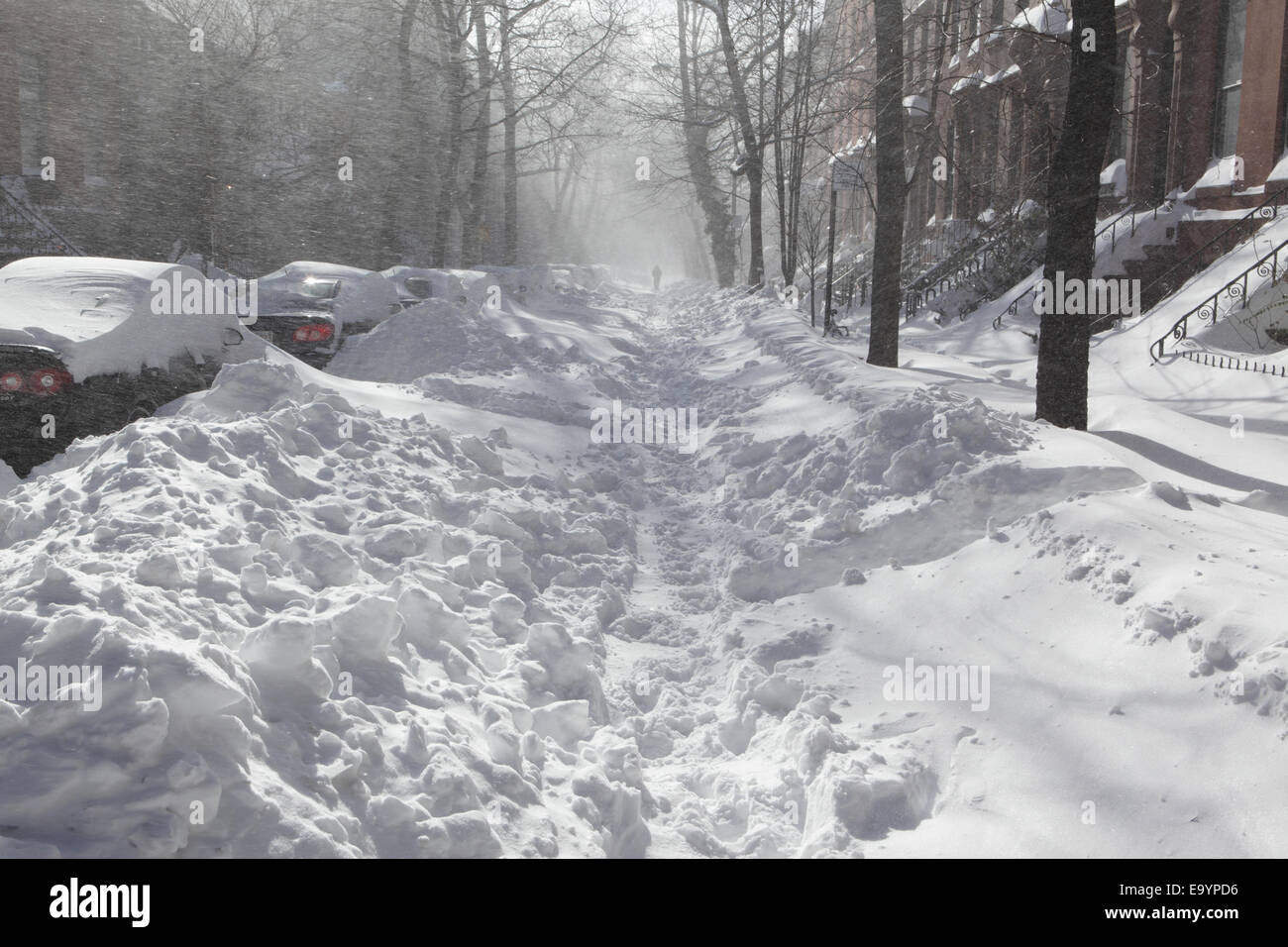 Man buried in snow hi-res stock photography and images - Alamy