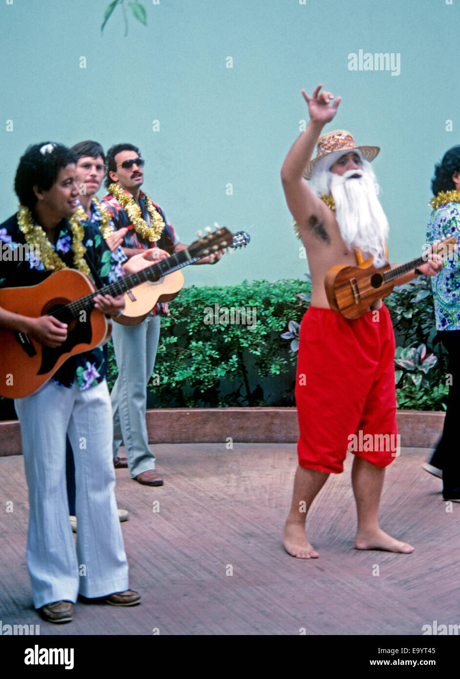 Hawaiian santa claus hi-res stock photography and images - Alamy