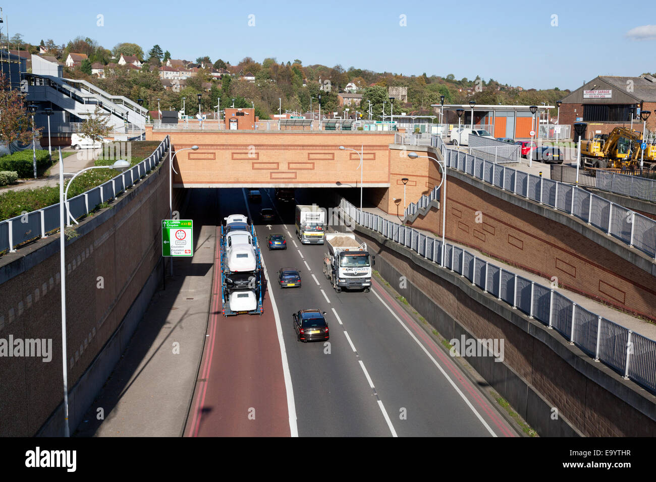 Coulsdon bypass (A23 Farthing Way) passing under Coulsdon Town station ...