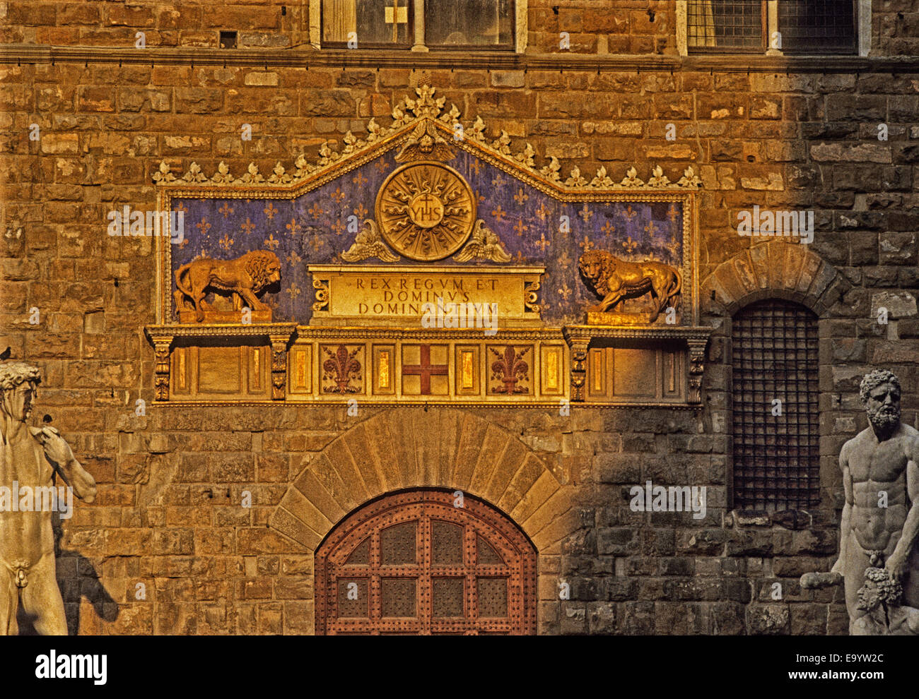 Rich italians hi-res stock photography and images - Alamy