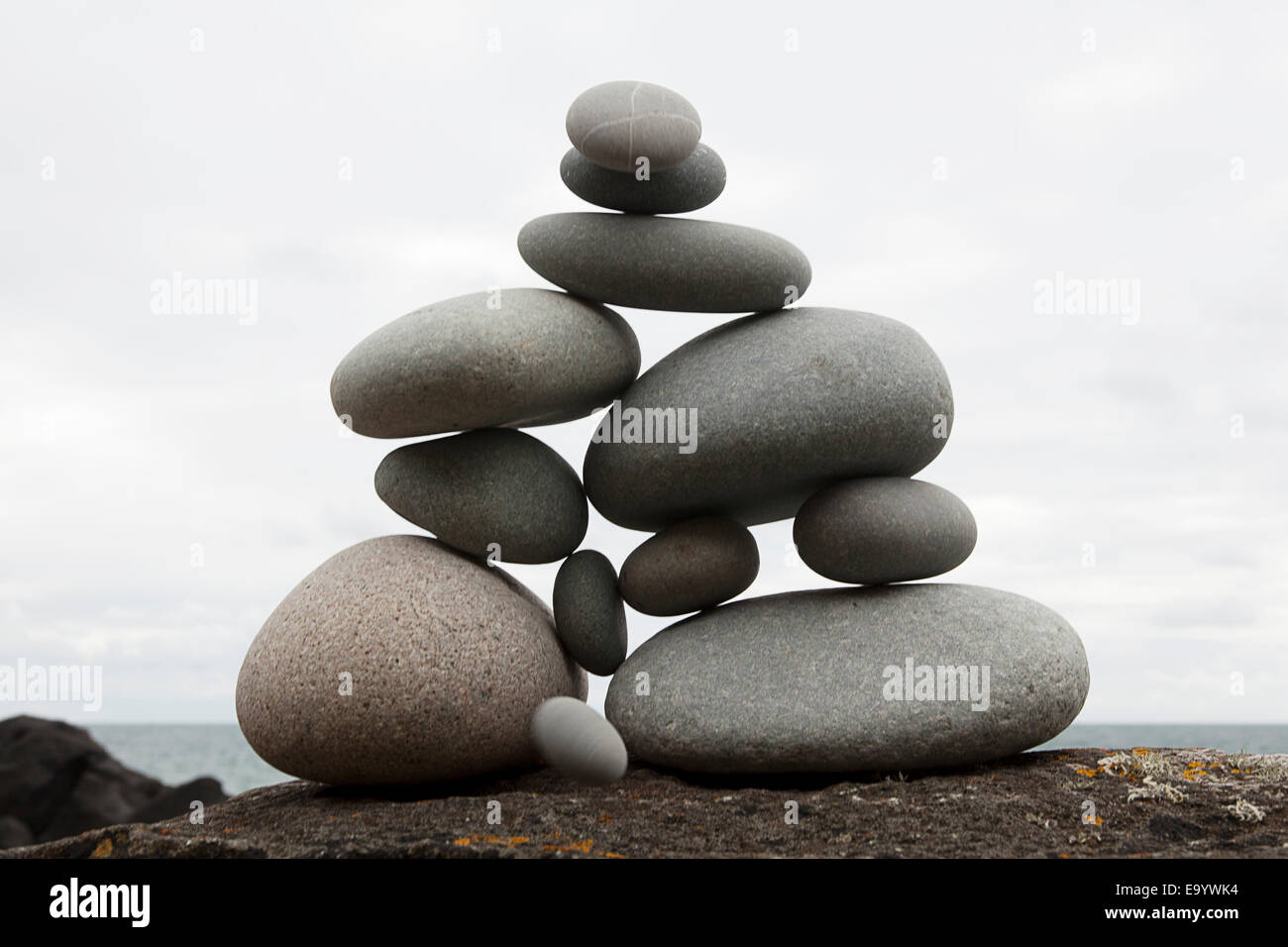Stones on top of each other hi-res stock photography and images - Alamy