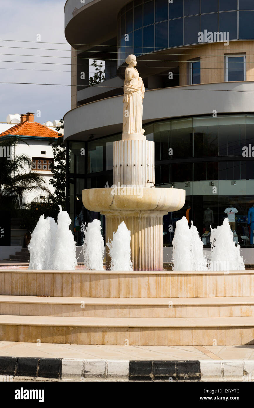 Fountain and statue at Leonides Kiopi roundabout, Larnaca, Cyprus Stock ...