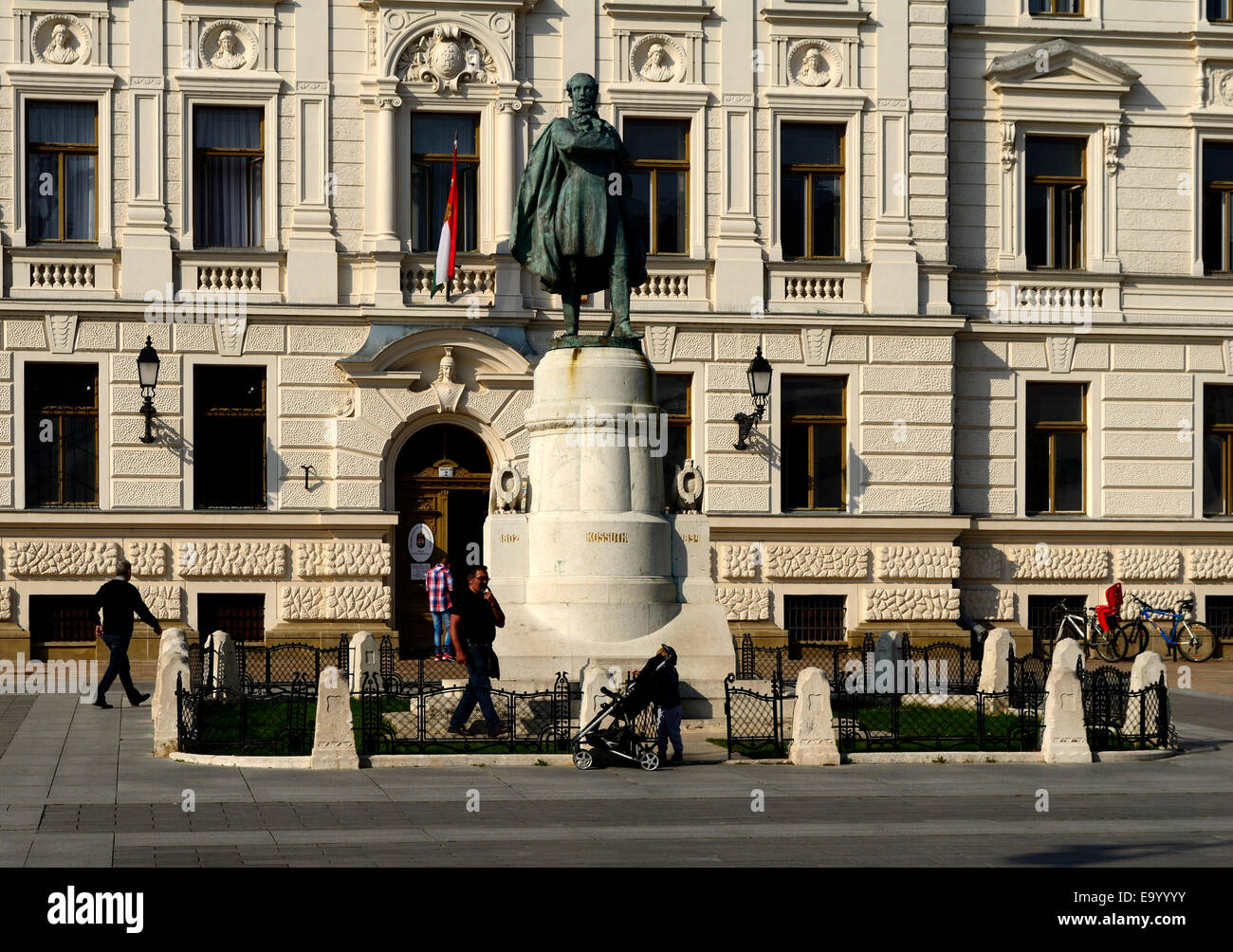 Pecs statue hi-res stock photography and images - Alamy