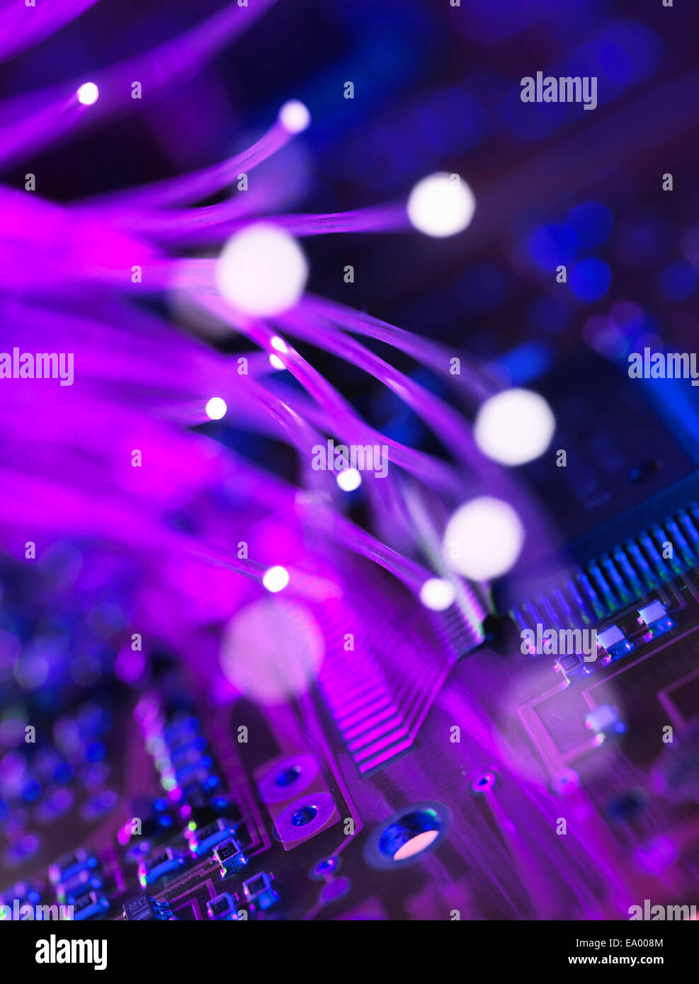 Fiber optic cable circuit hi-res stock photography and images - Alamy