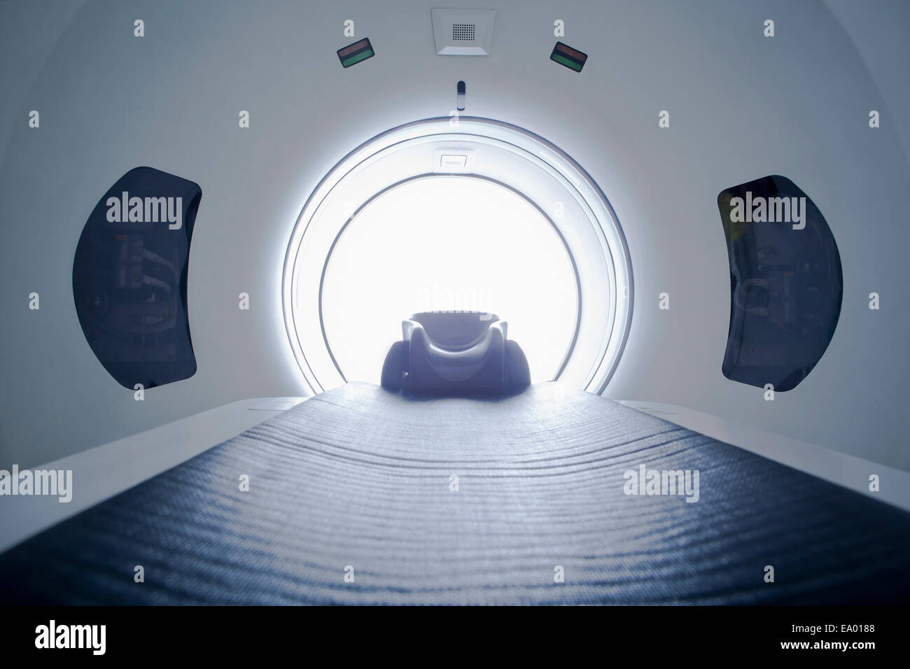 Inside of CT scanner Stock Photo - Alamy Inside of CT scanner Stock Photo - Alamy