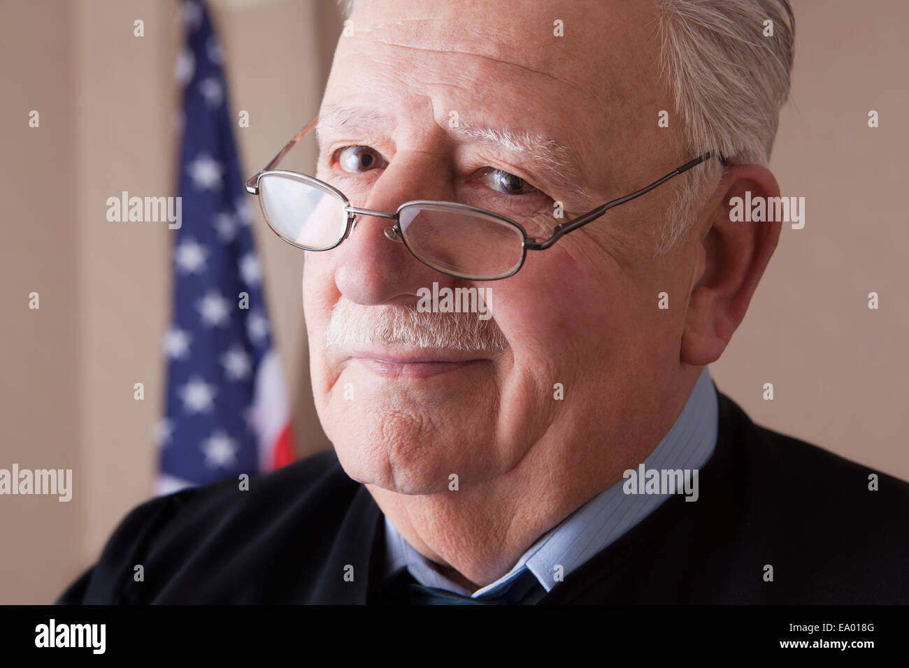Hispanic judge office hi-res stock photography and images - Alamy