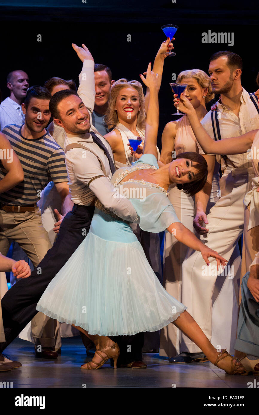 Vincent Simone and Flavia Cacace star in "Dance 'Til Dawn" at the ...