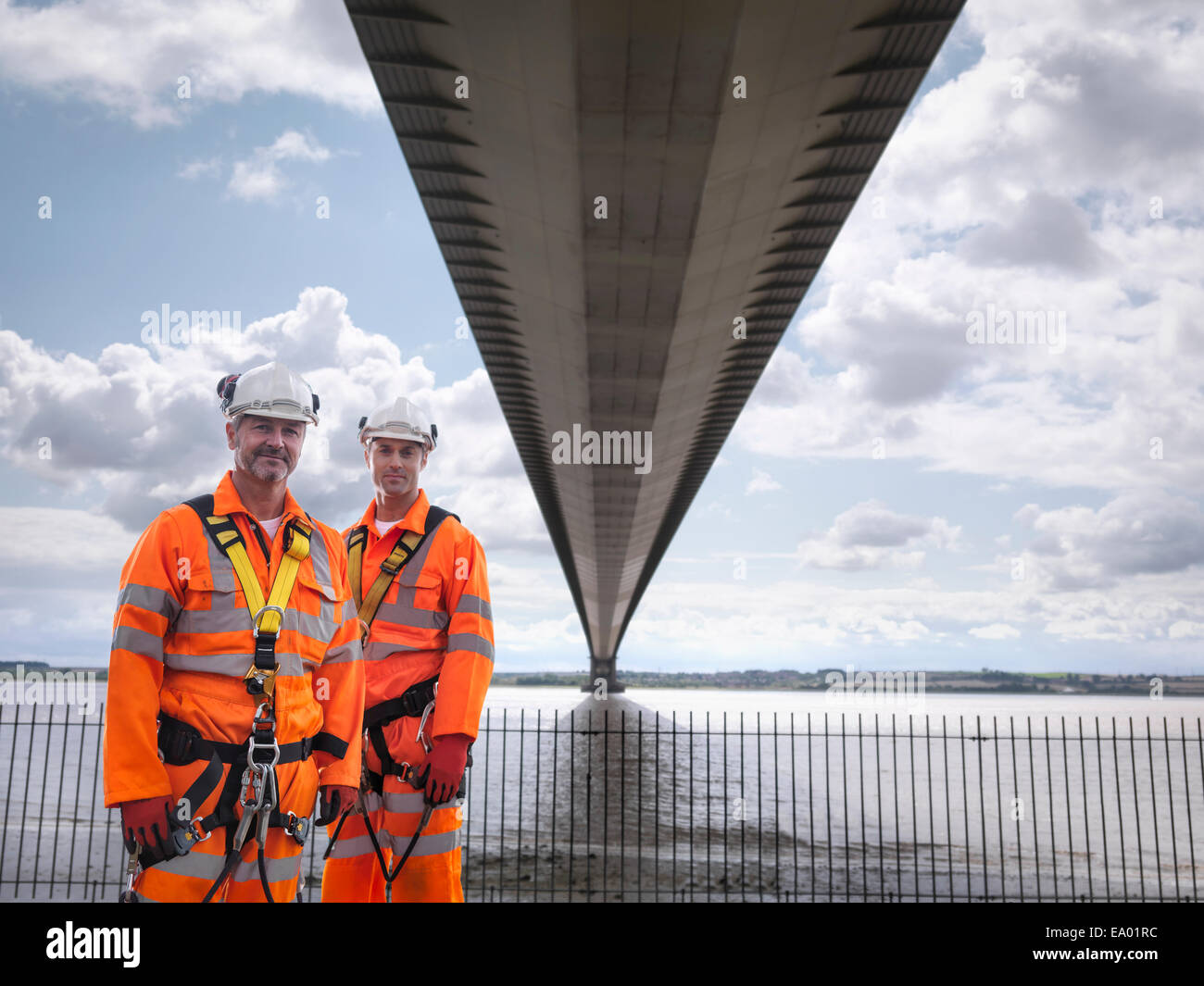 Suspension suspension bridge hi-res stock photography and images - Alamy