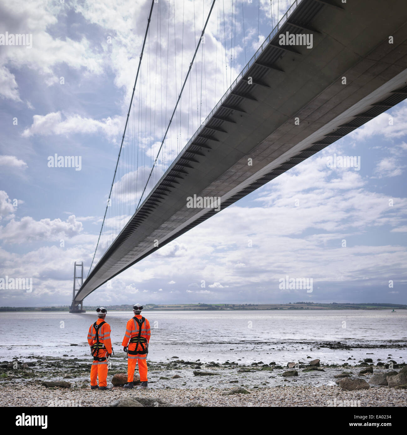 Bridge on beach hi-res stock photography and images - Alamy