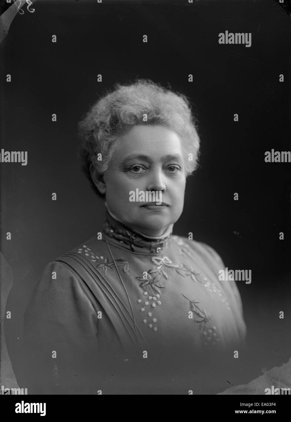 This is a portrait of Vera Hjelt, whose background and significance are ...