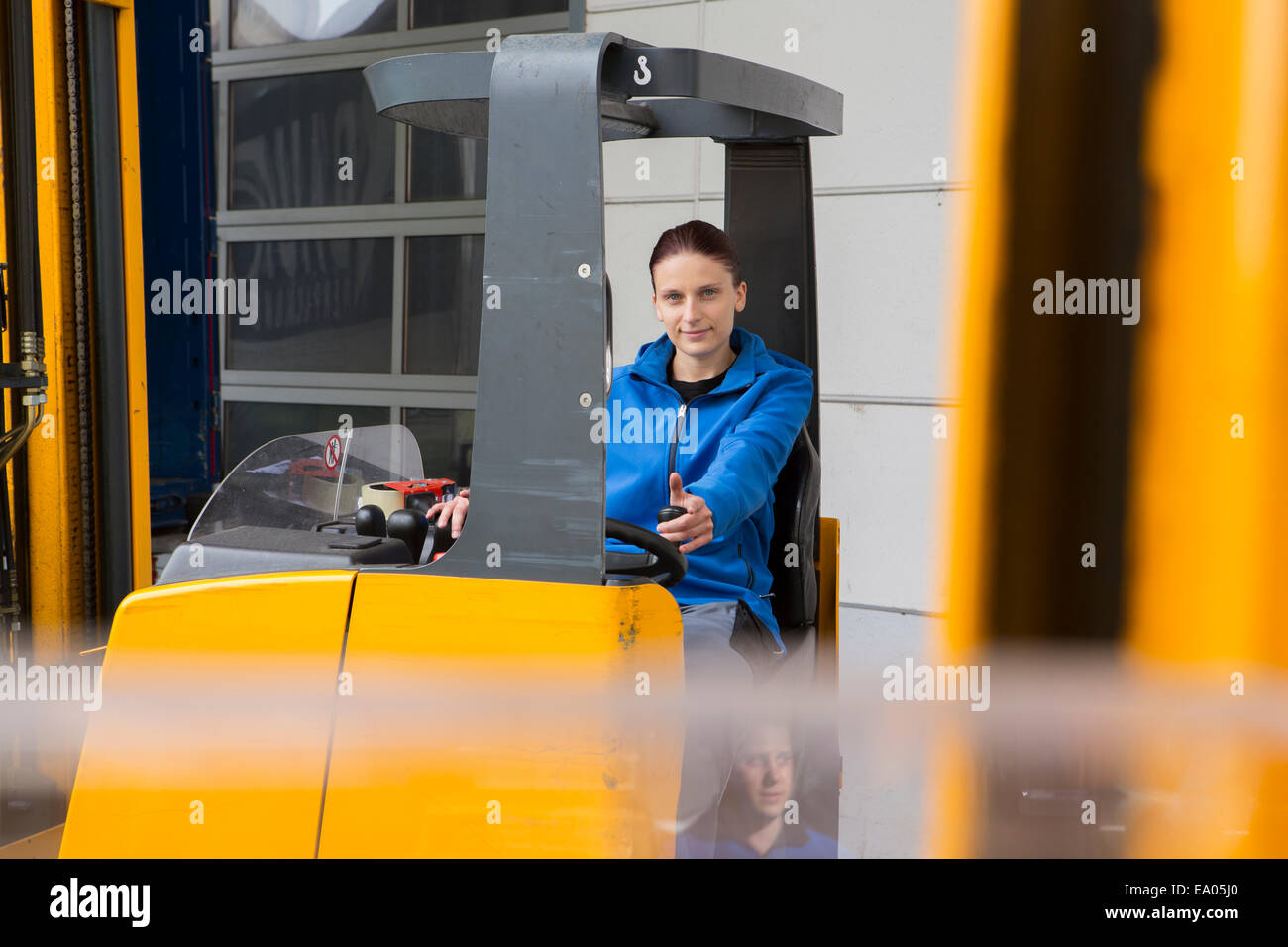 Factory forklift hi-res stock photography and images - Alamy