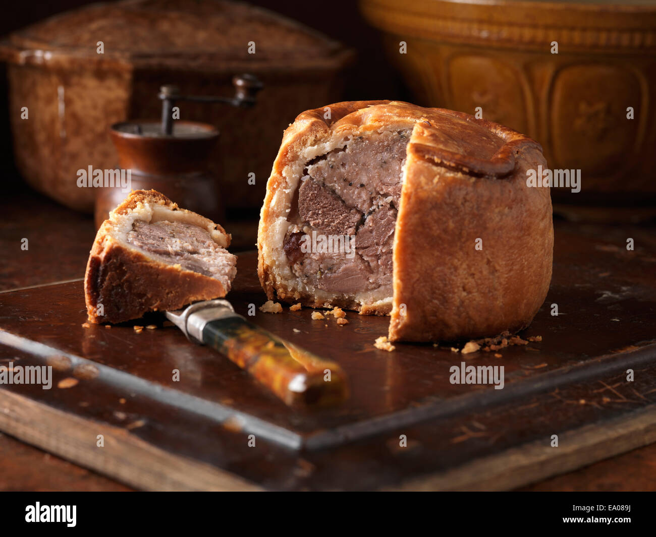 Game pie dish hi-res stock photography and images - Alamy