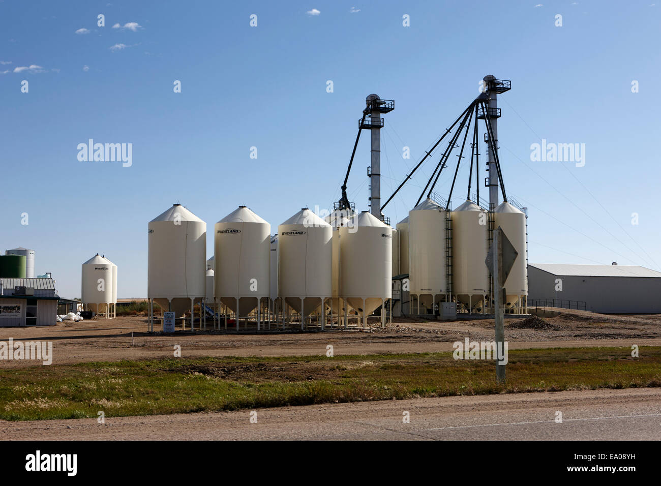 Grain hopper hi-res stock photography and images - Alamy