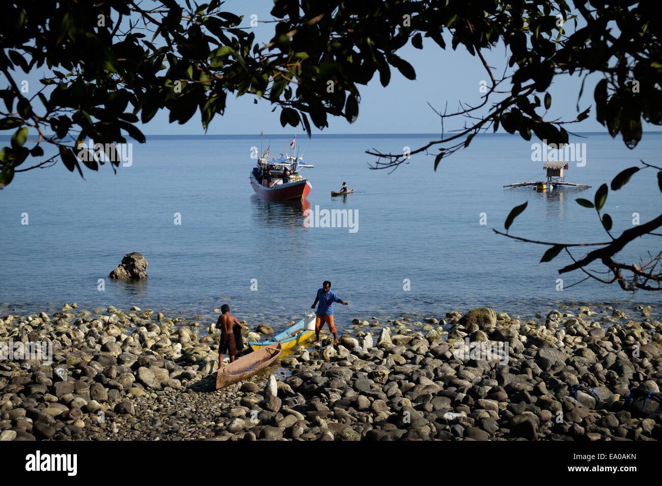 Fishermen of Lamagute village, Lembata Island, East Nusa Tenggara ...