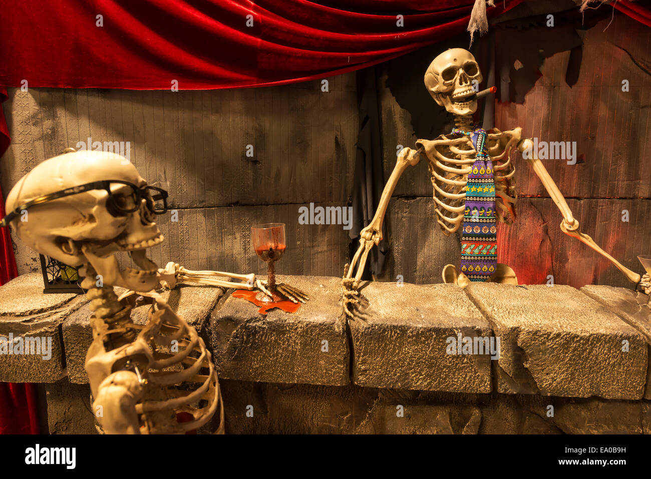 Skeleton bar hi-res stock photography and images - Alamy