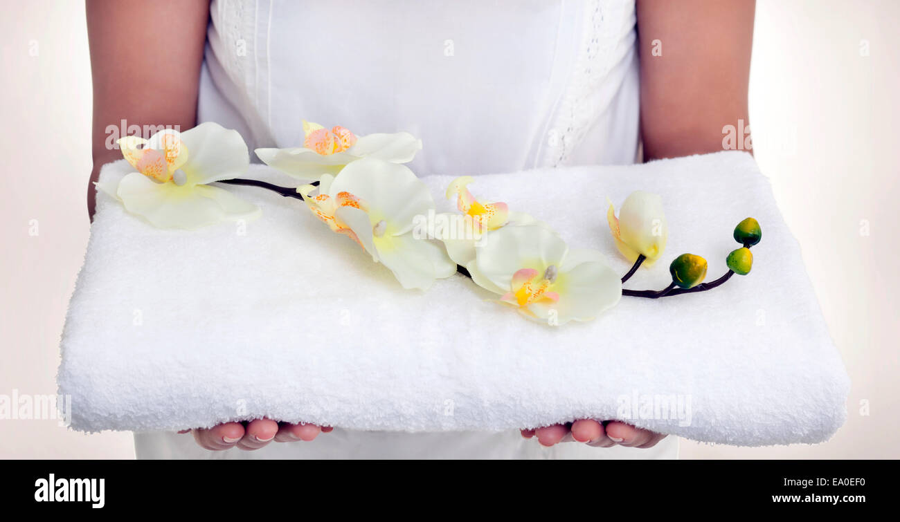 Spa table setting Stock Photo - Alamy