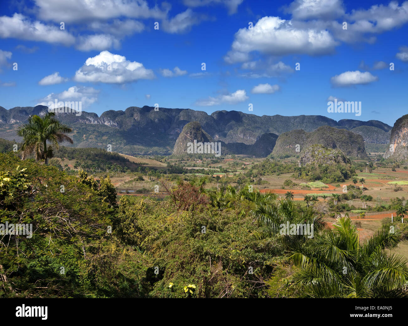 Tropical valley hi-res stock photography and images - Alamy