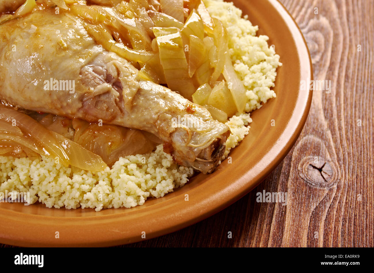 poulet yassa sénégalais Stock Photo - Alamy