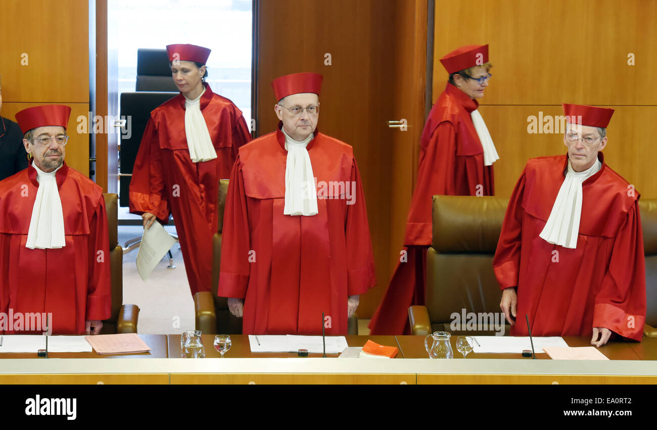 Karlsruhe, Germany. 05th Nov, 2014. the first senate, Reinhard Gaier (L ...