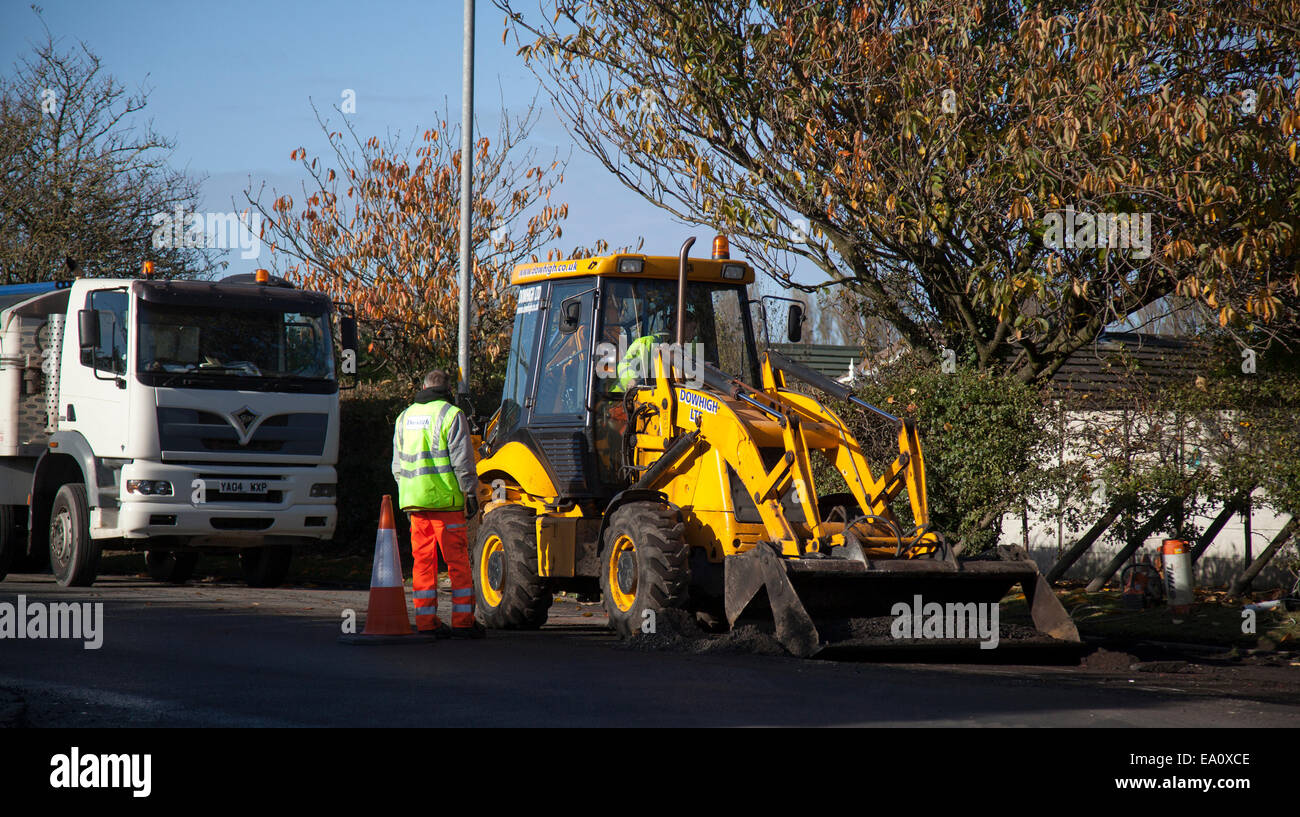 Resurfacing roadway hi-res stock photography and images - Alamy