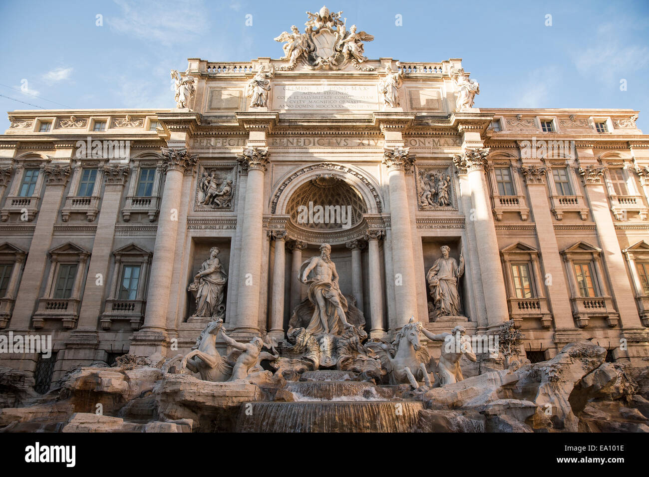 Trevi fountain artwork hi-res stock photography and images - Alamy
