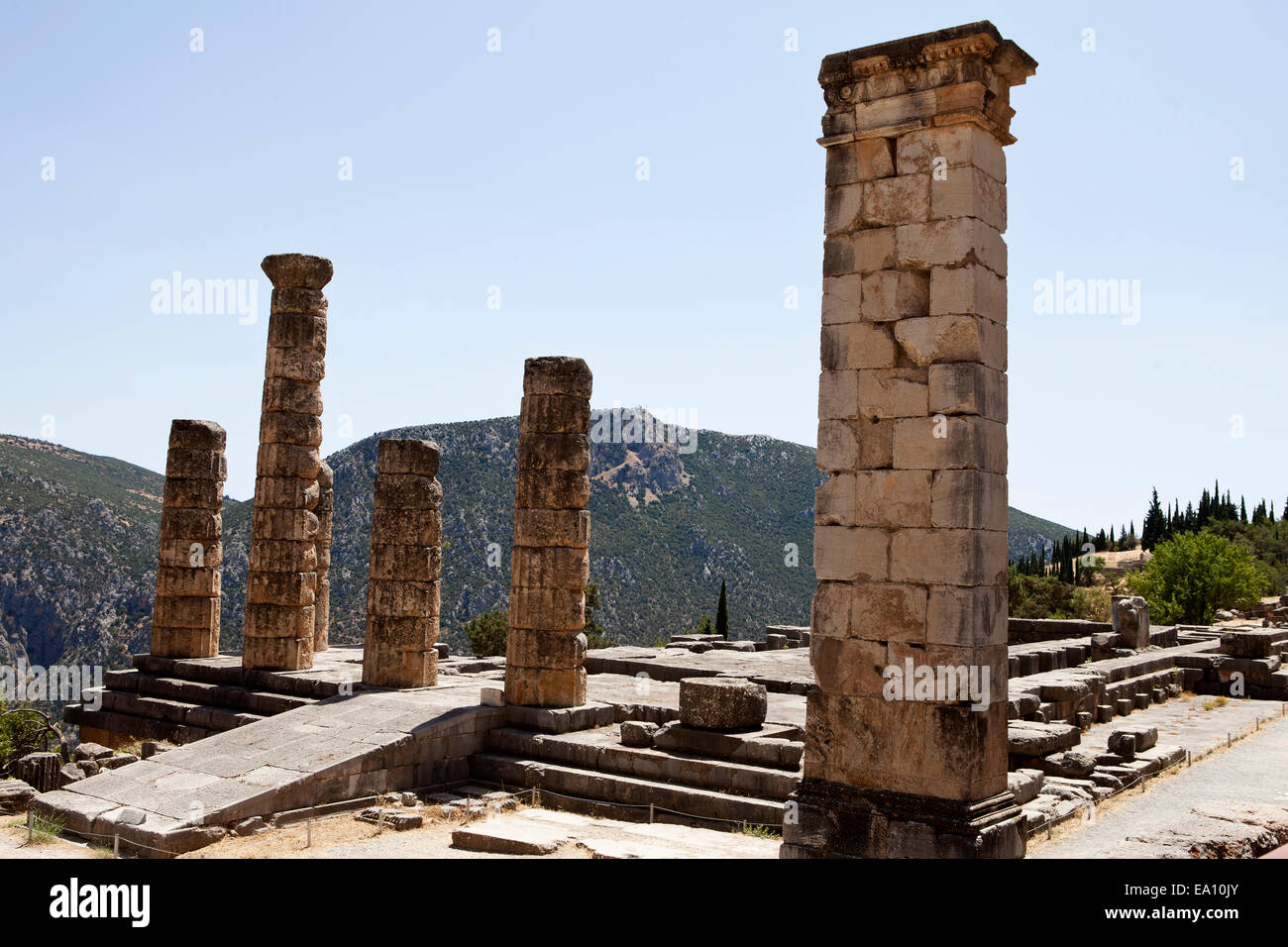 Delphi ancient ruins and Apollo temple Stock Photo - Alamy