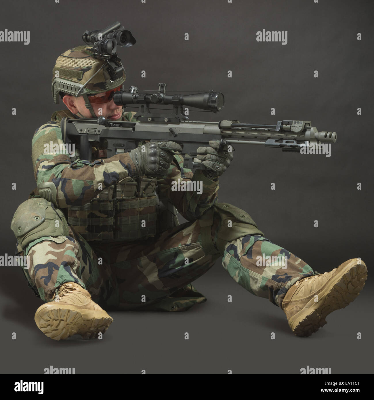 NATO soldier in full gear Stock Photo - Alamy