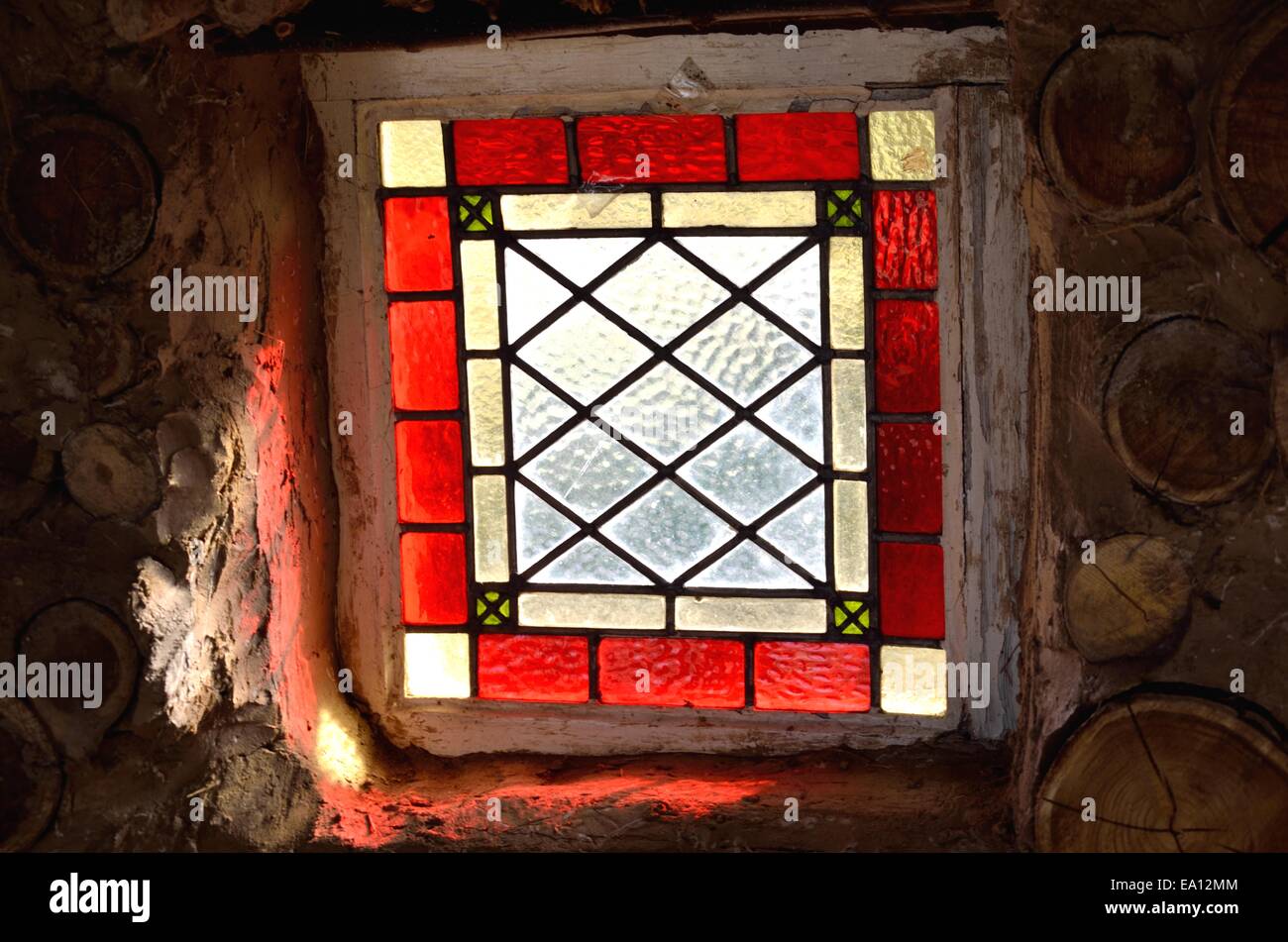 Square window hi-res stock photography and images - Alamy