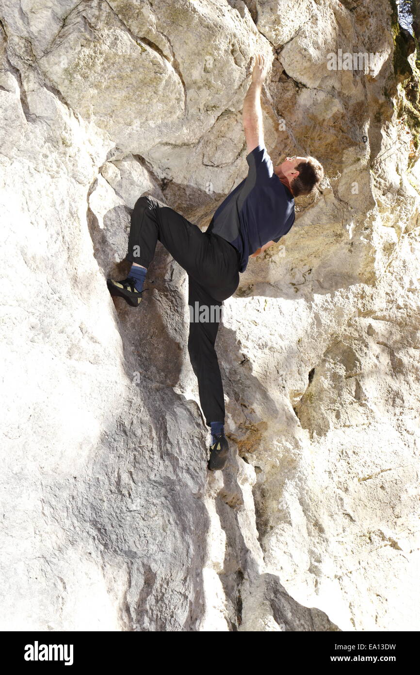 Bouldering hi-res stock photography and images - Alamy