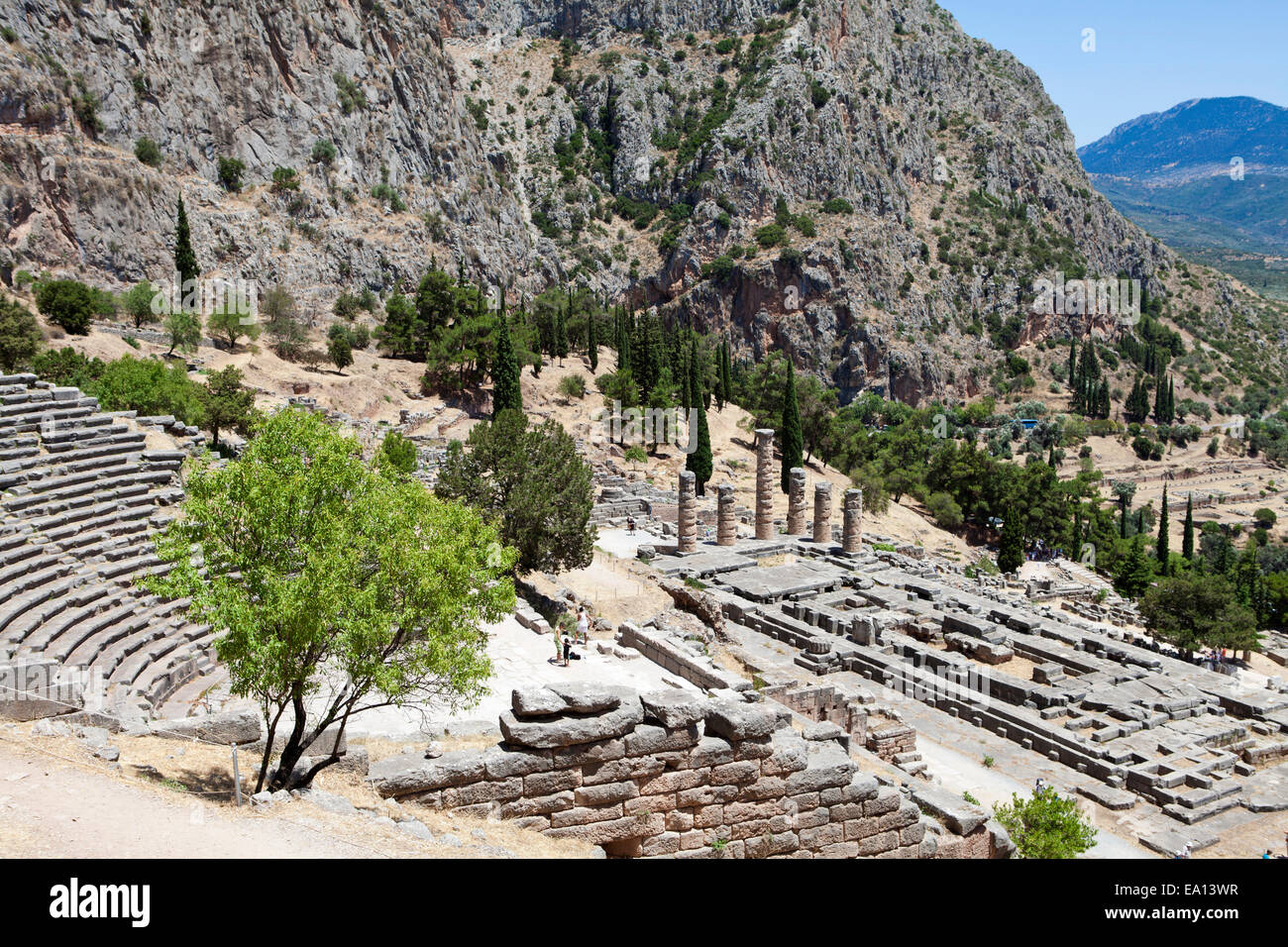 Ancient columns sanctuary apollo hi-res stock photography and images ...
